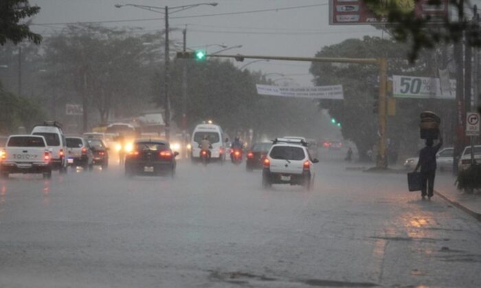 Ondas Tropicales y sistema de baja presión provocarán lluvias Ondas Tropicales y sistema de baja presión provocarán lluvias